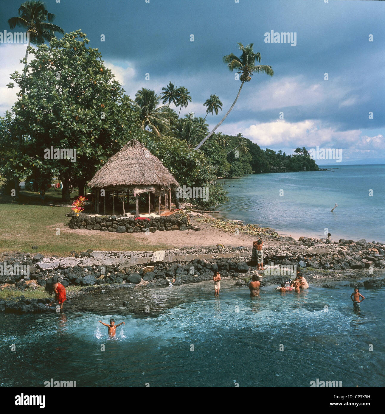 Polynesia - Samoa Archipelago - Beach Shack Stock Photo - Alamy