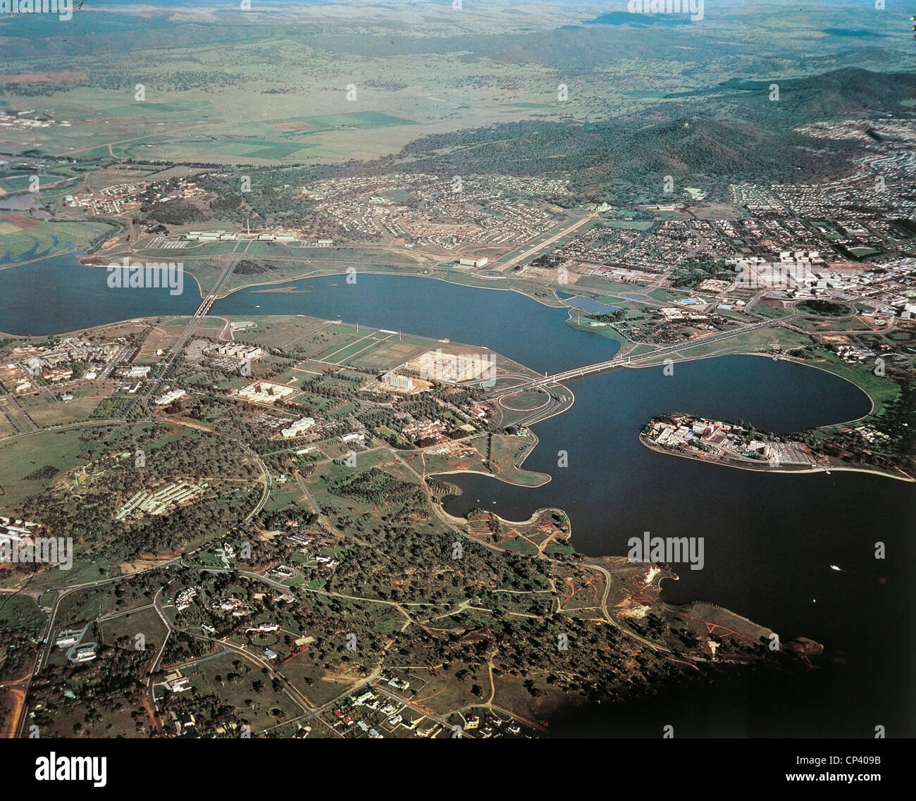 Australia - Canberra, Lake Burley Griffin. Aerial view Stock Photo - Alamy