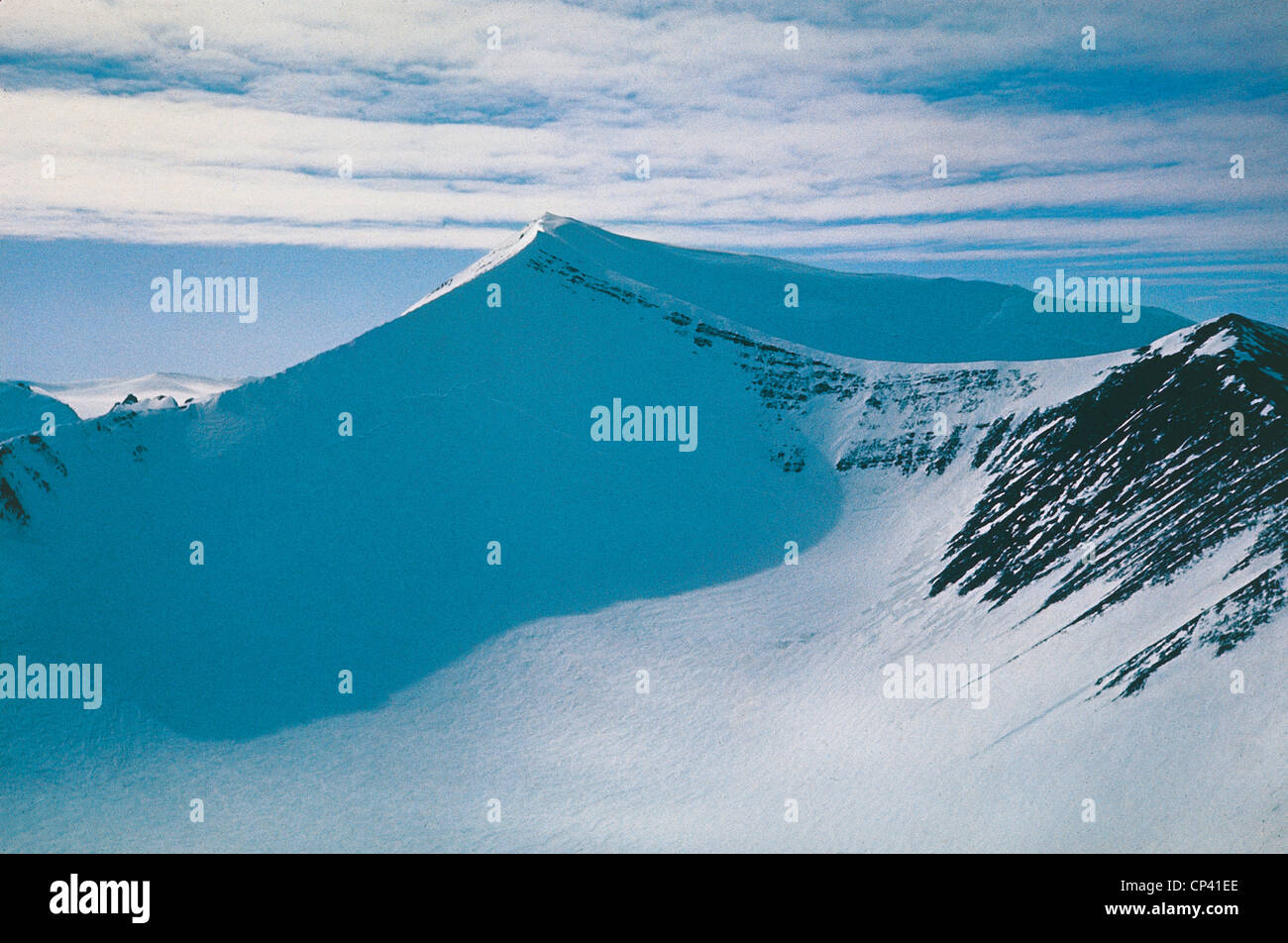 Ellsworth land antarctica hi-res stock photography and images - Alamy