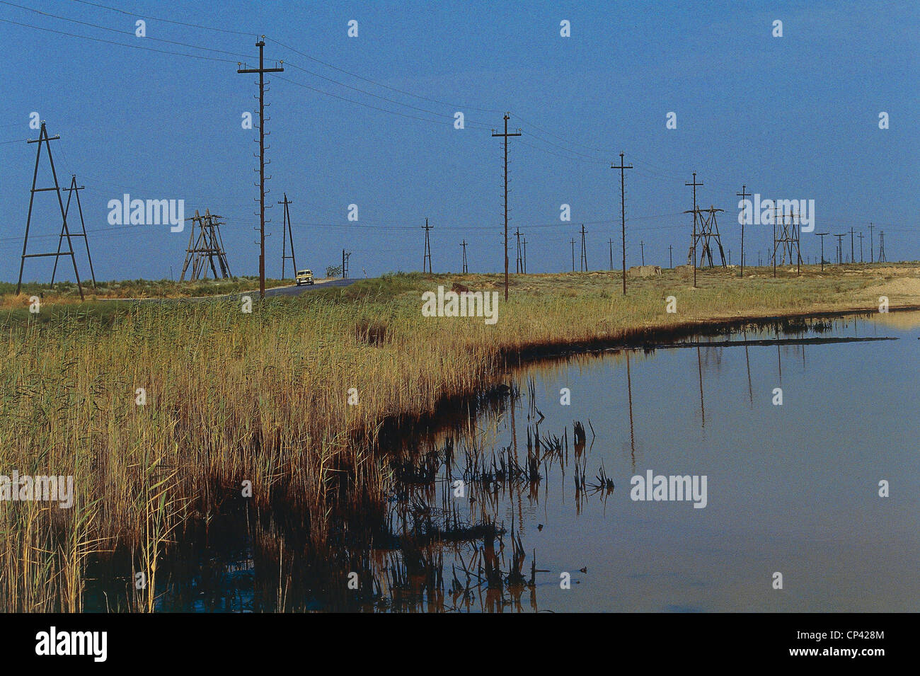 Baku oil field hi-res stock photography and images - Alamy