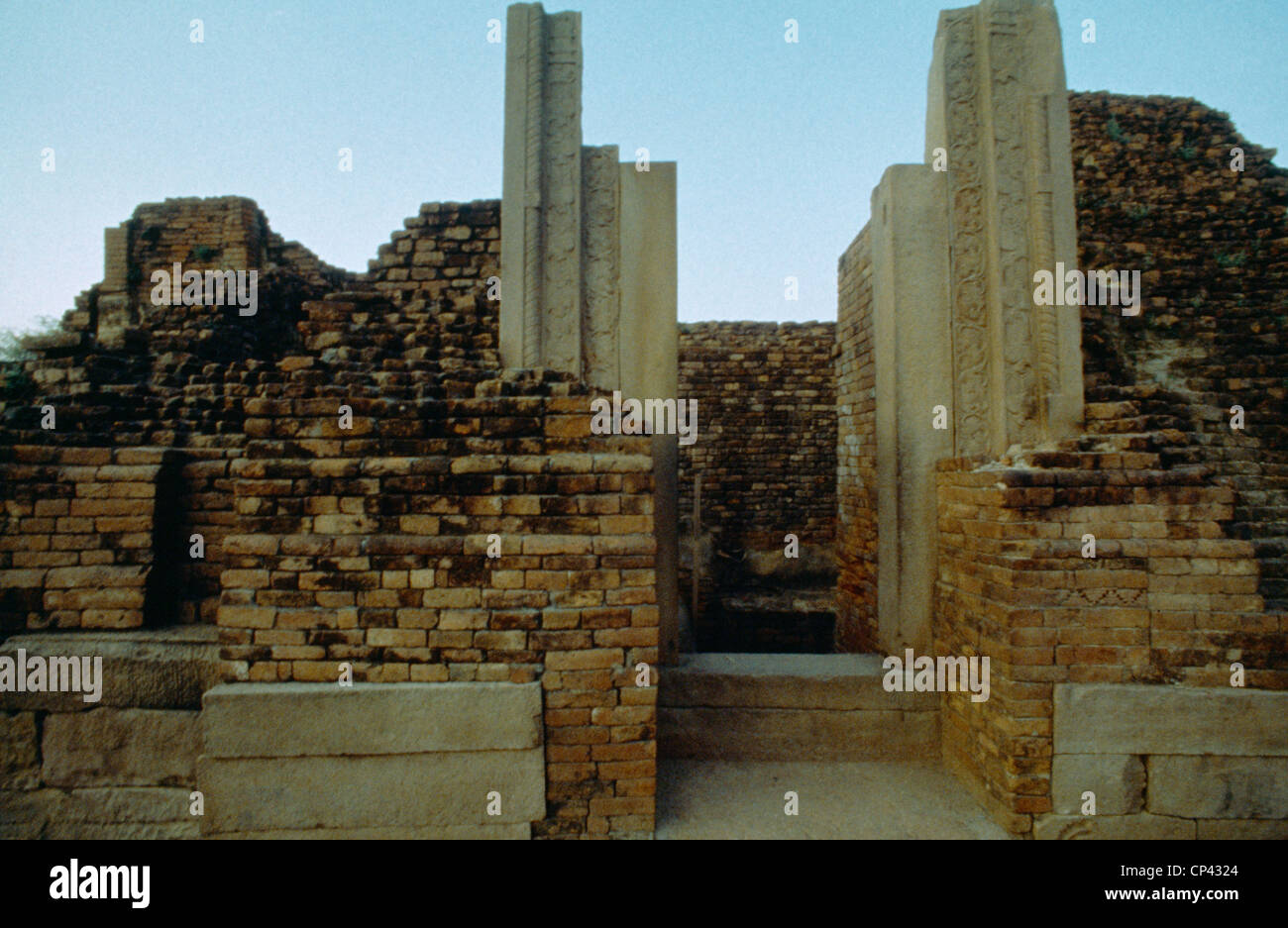 Sarnath India Main Shrine Ruins Stock Photo - Alamy
