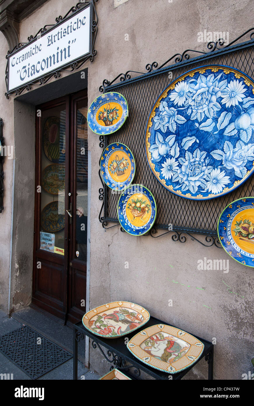 Ceramics shop. Orvieto, Terni Province, Umbria, Italy Stock Photo - Alamy