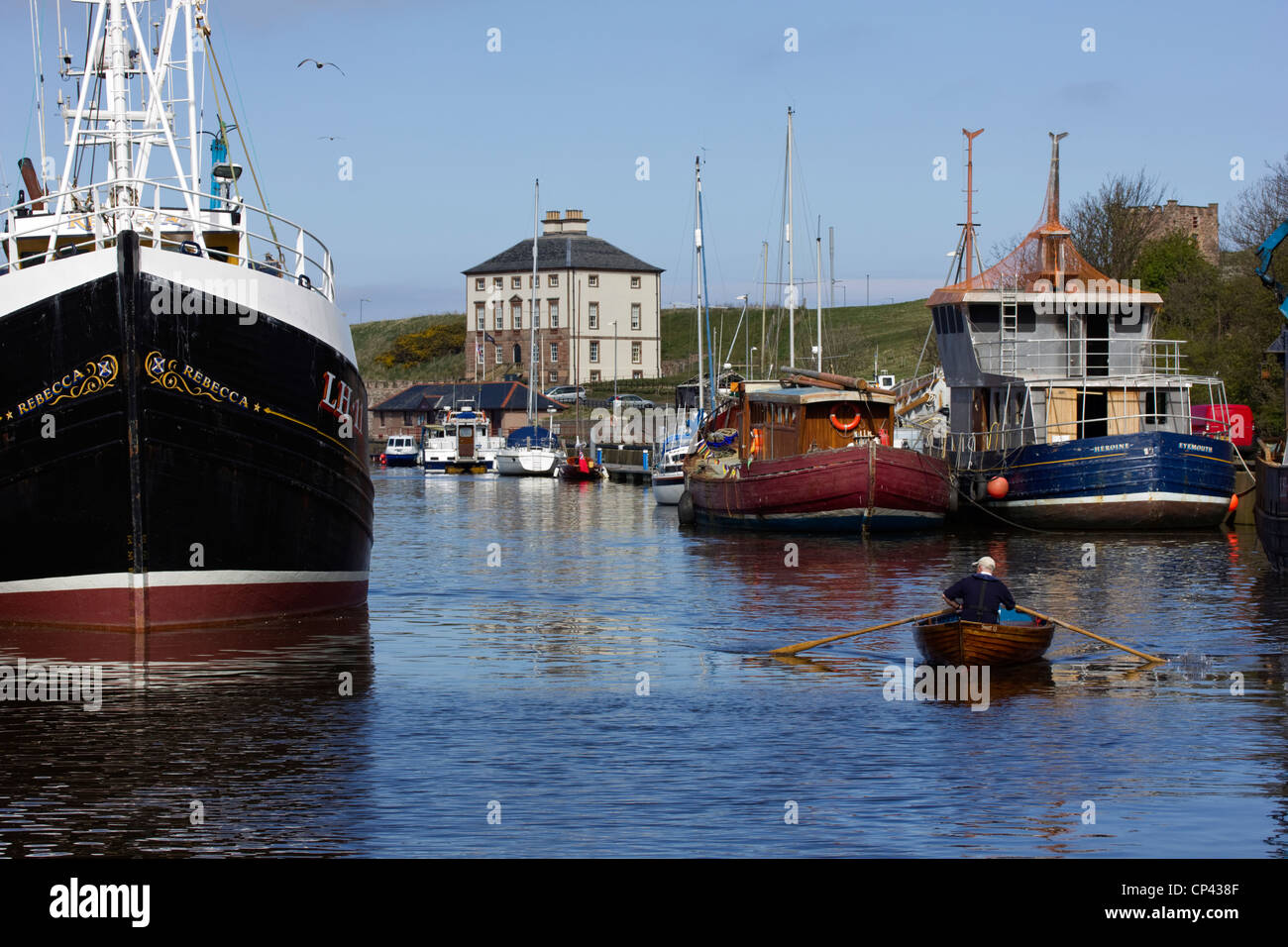 Eyemouth harbour hi-res stock photography and images - Alamy