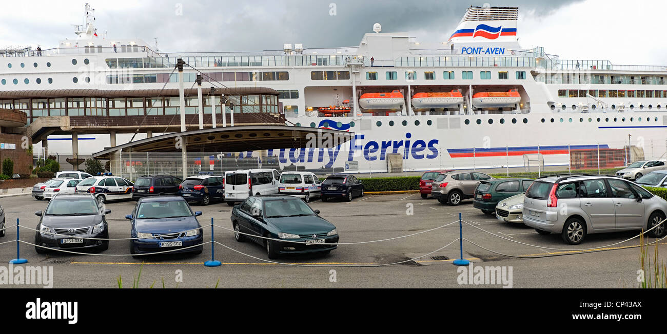 General panoramic view of the port of Santander city with the Brittany ...
