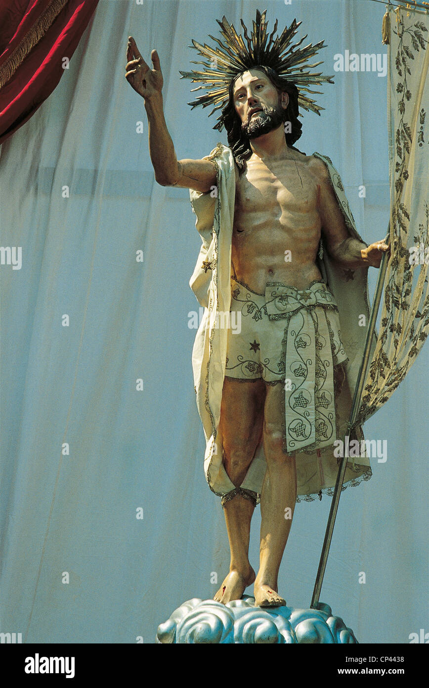 Abruzzo Sulmona Holy Week: Statue Of Jesus 'Christ Risen Stock Photo ...