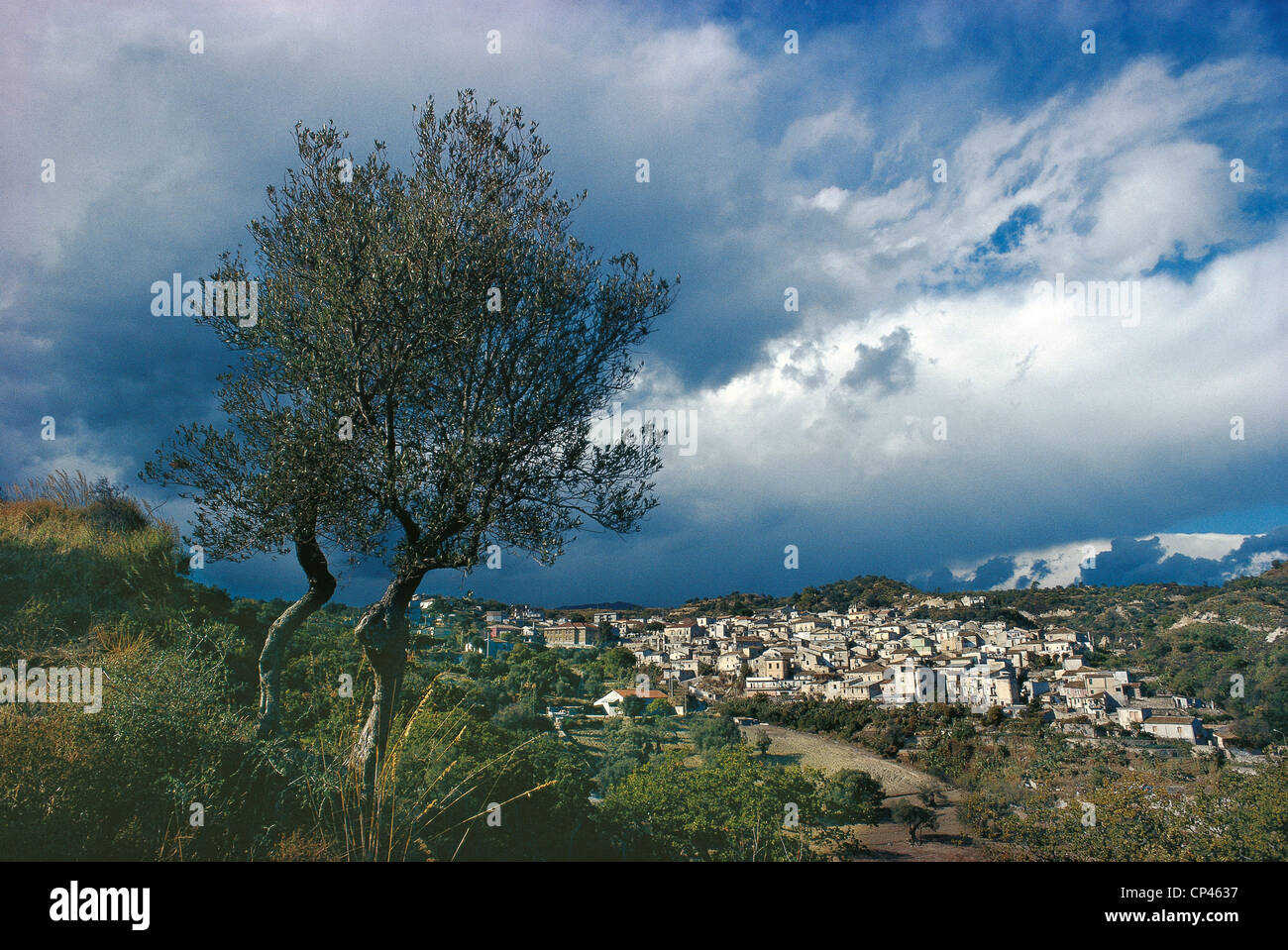 Calabria - Statues (Rc Stock Photo - Alamy