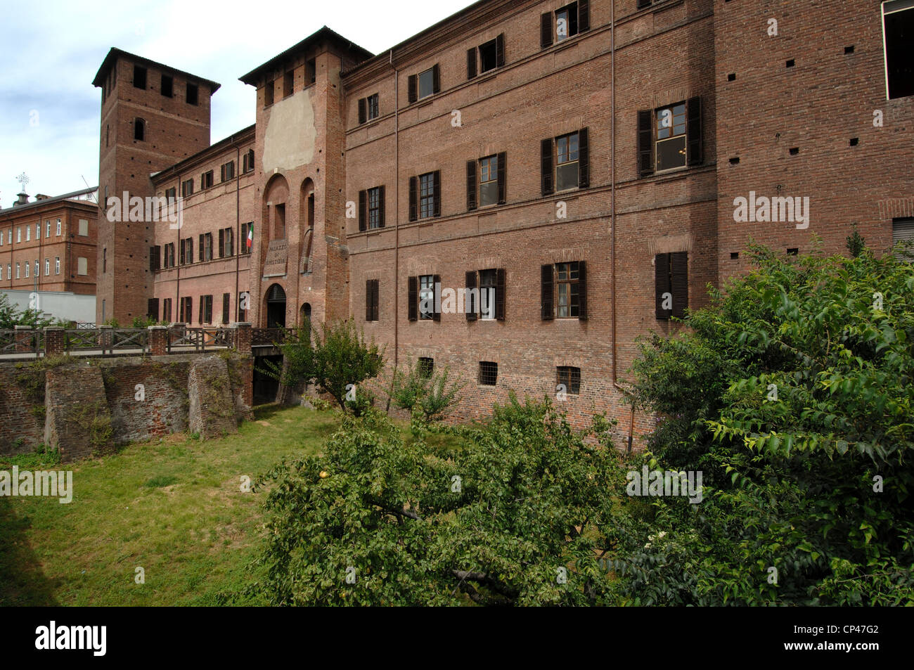 Xv century founded hi-res stock photography and images - Alamy