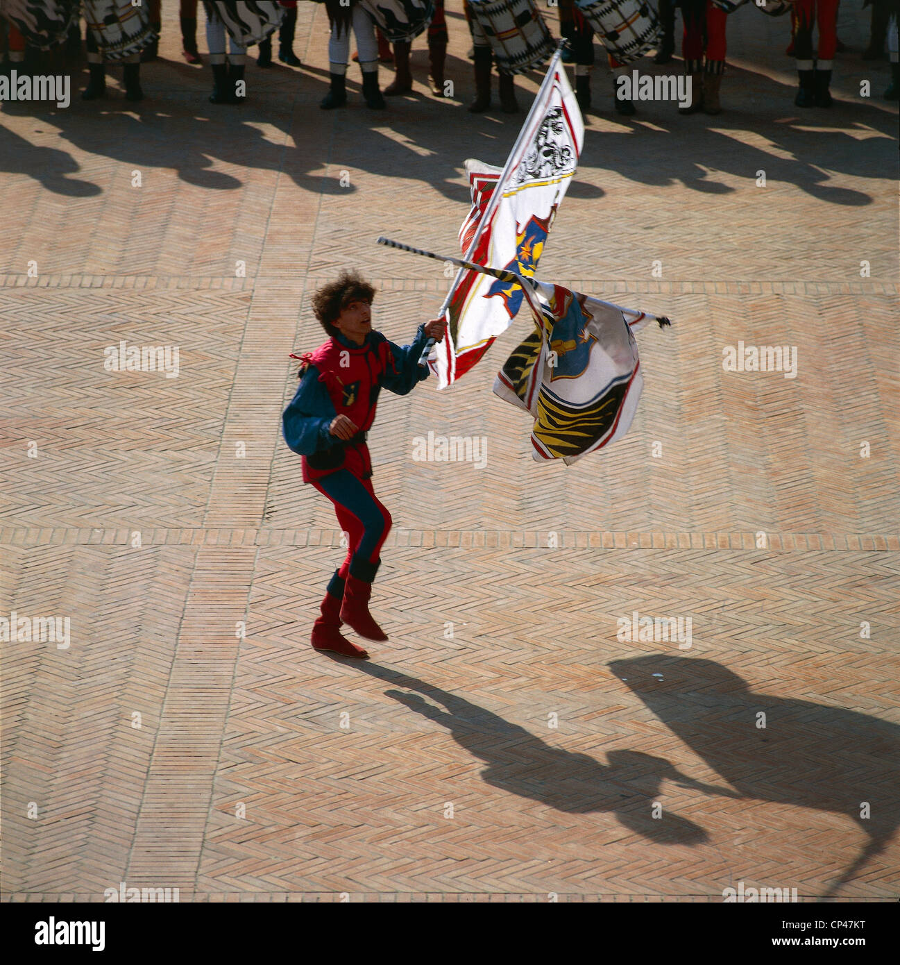 Umbria - Gubbio (Pg), flag-waver during the Palio della Balestra Stock ...