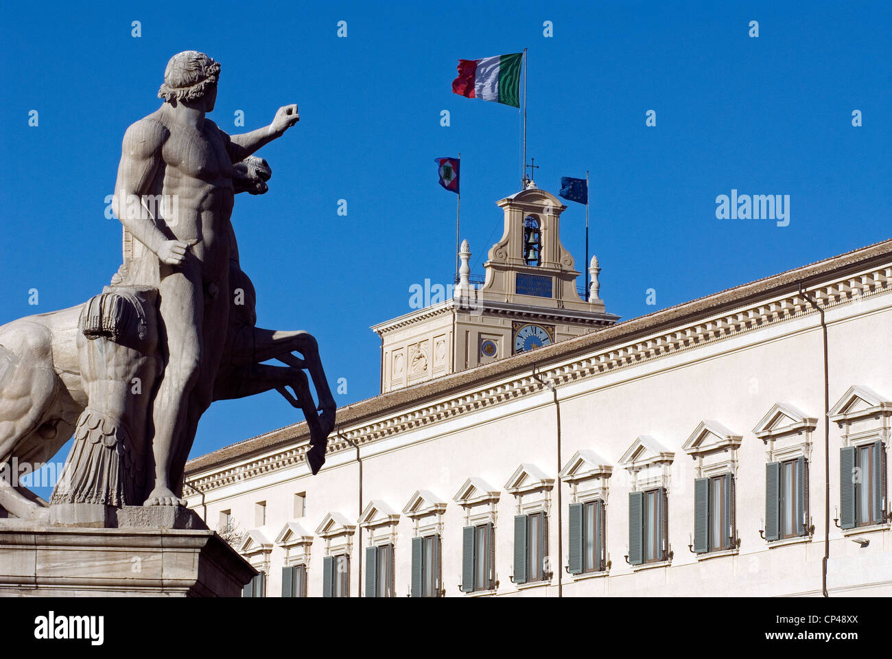 Detail of the Palazzo del Quirinale and Dioscuri Statue in Piazza del ...