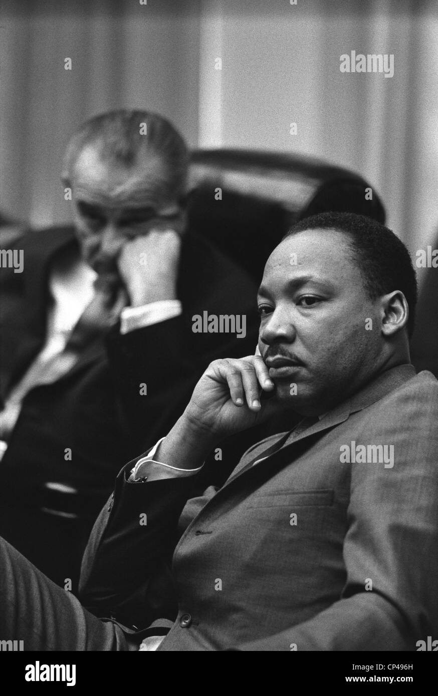President lyndon johnson cabinet white hi-res stock photography and ...
