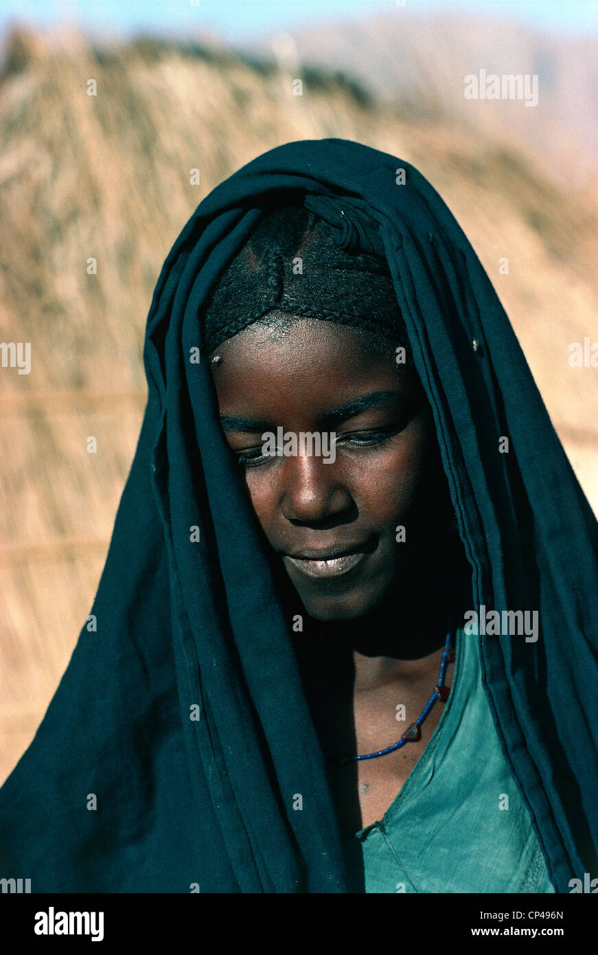 Tuareg woman niger hi-res stock photography and images - Alamy