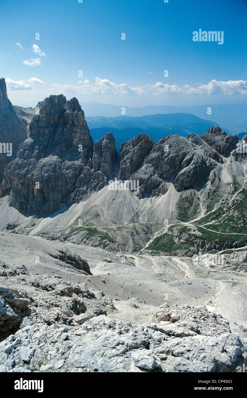 TRENTINO Vaiolet VALLEY TOWERS Stock Photo - Alamy