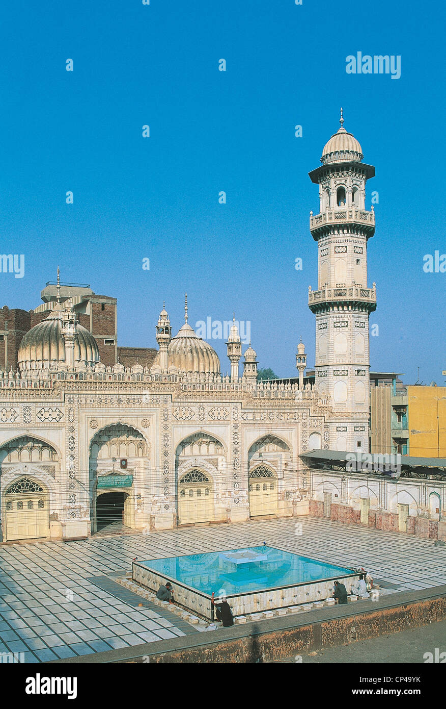 Pakistan - Peshawar. Mahabat Khan mosque, built in 1670 by the Governor ...