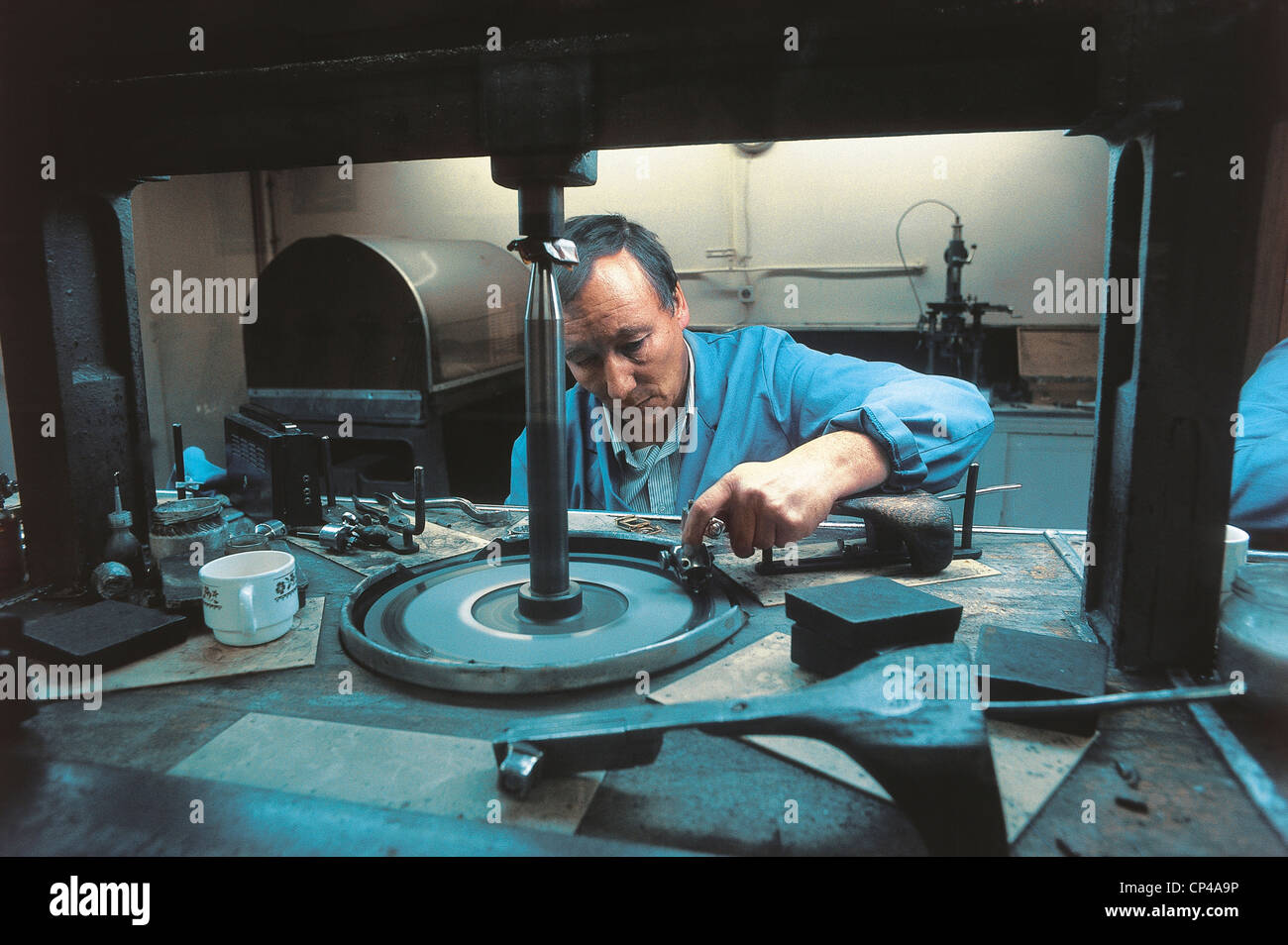 Netherlands - Amsterdam, processing of diamonds Stock Photo - Alamy