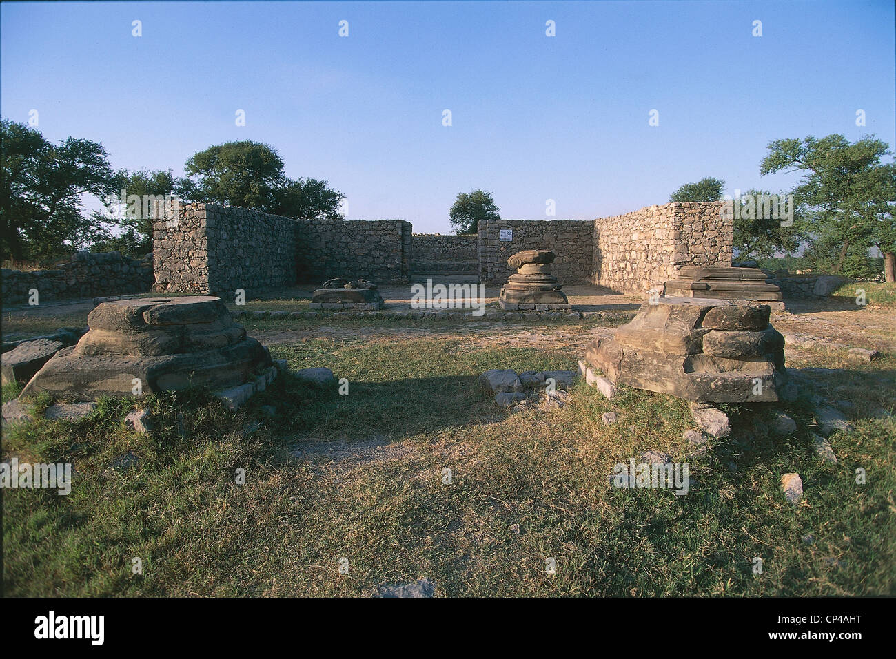 Pakistan - Taxila. Archeological ruins Stock Photo - Alamy