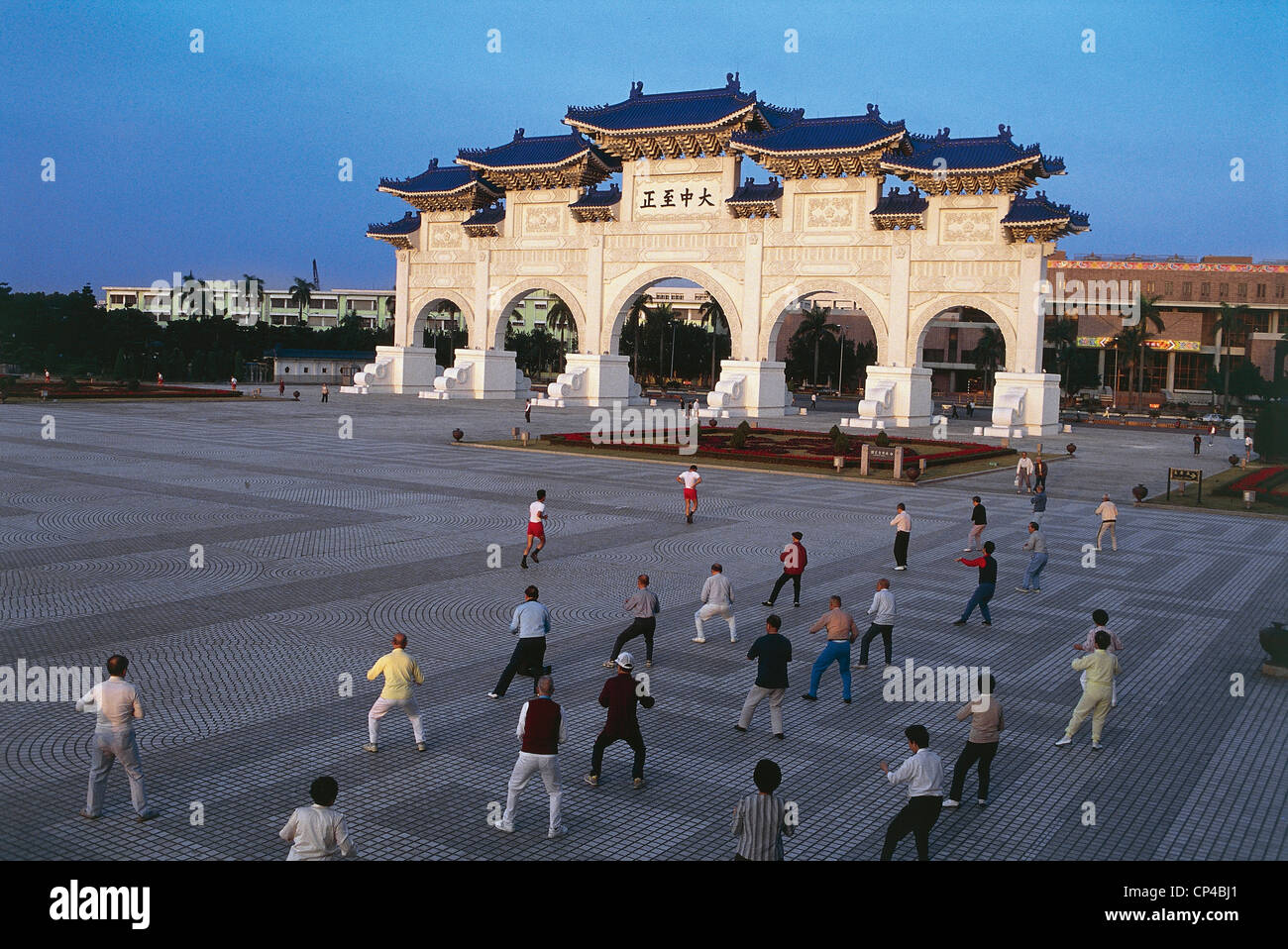 Taiwan - Taipei. Chiang Kai Skek Memorial, Tai Chi exercises Stock ...