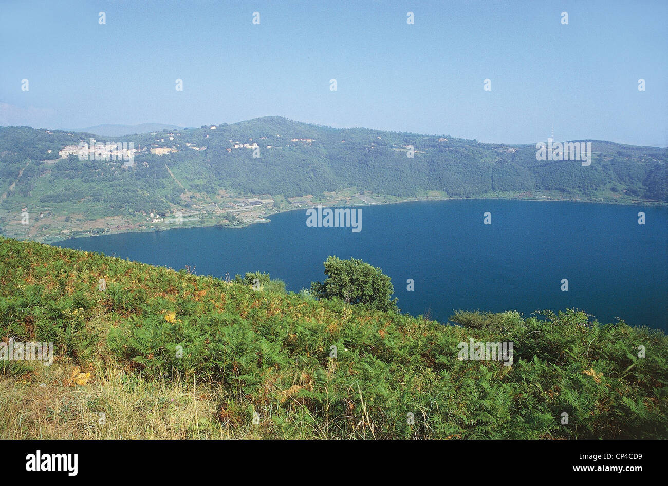 Lake nemi in italy hi-res stock photography and images - Alamy