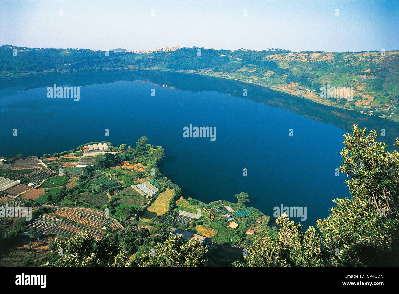 Nemi lake hi-res stock photography and images - Alamy