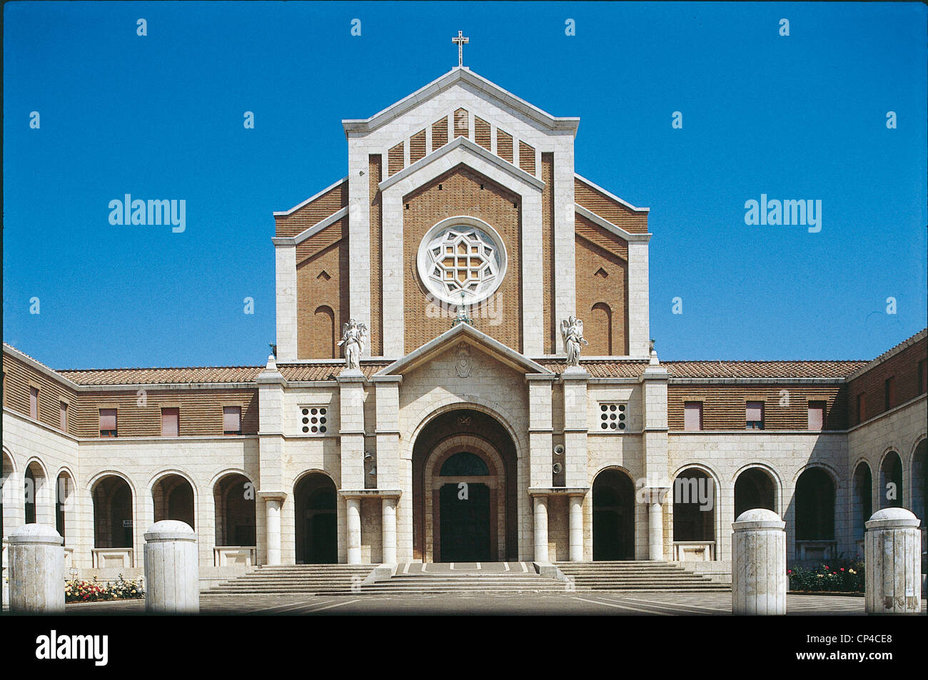 Maria goretti hi-res stock photography and images - Alamy