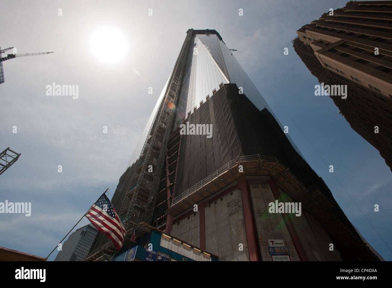 One World Trade Center becomes the tallest building in NY as workers ...