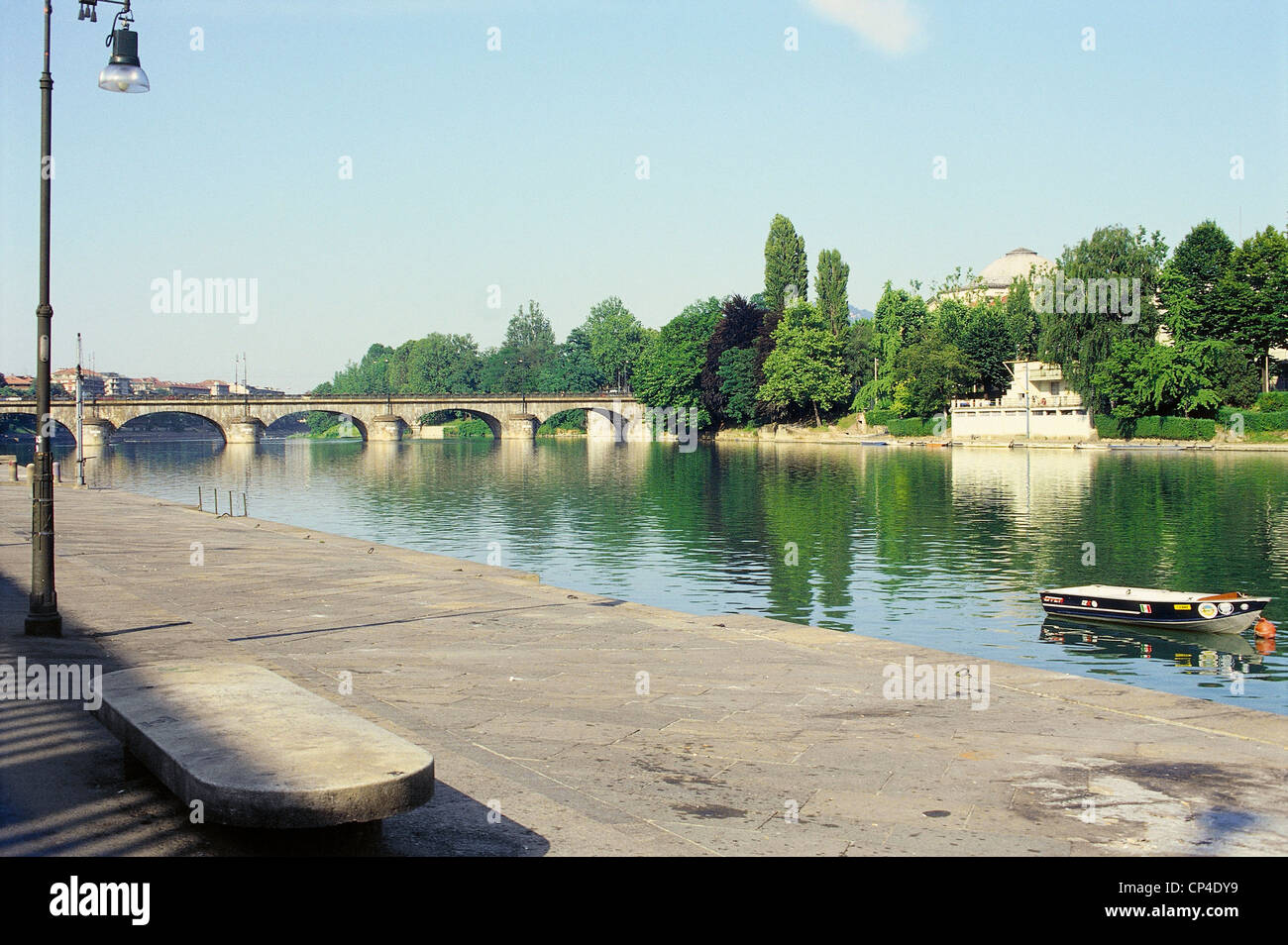 Piemonte - Torino - The Po river near the "Murazzi Stock Photo - Alamy