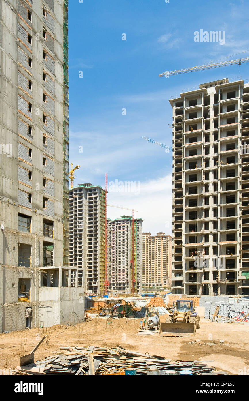 A new apartment construction site next to the Nanhuan Bridge in Datong ...