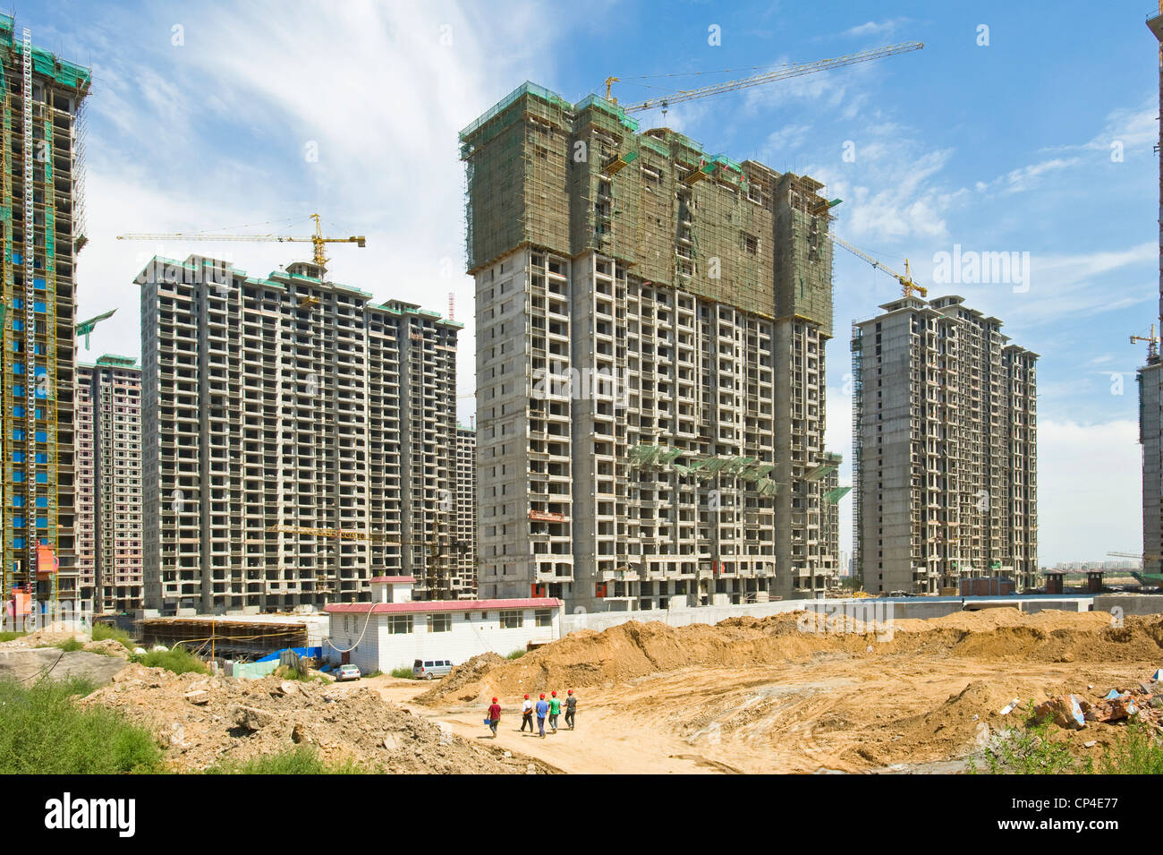 New construction site for apartment buildings hi-res stock photography ...