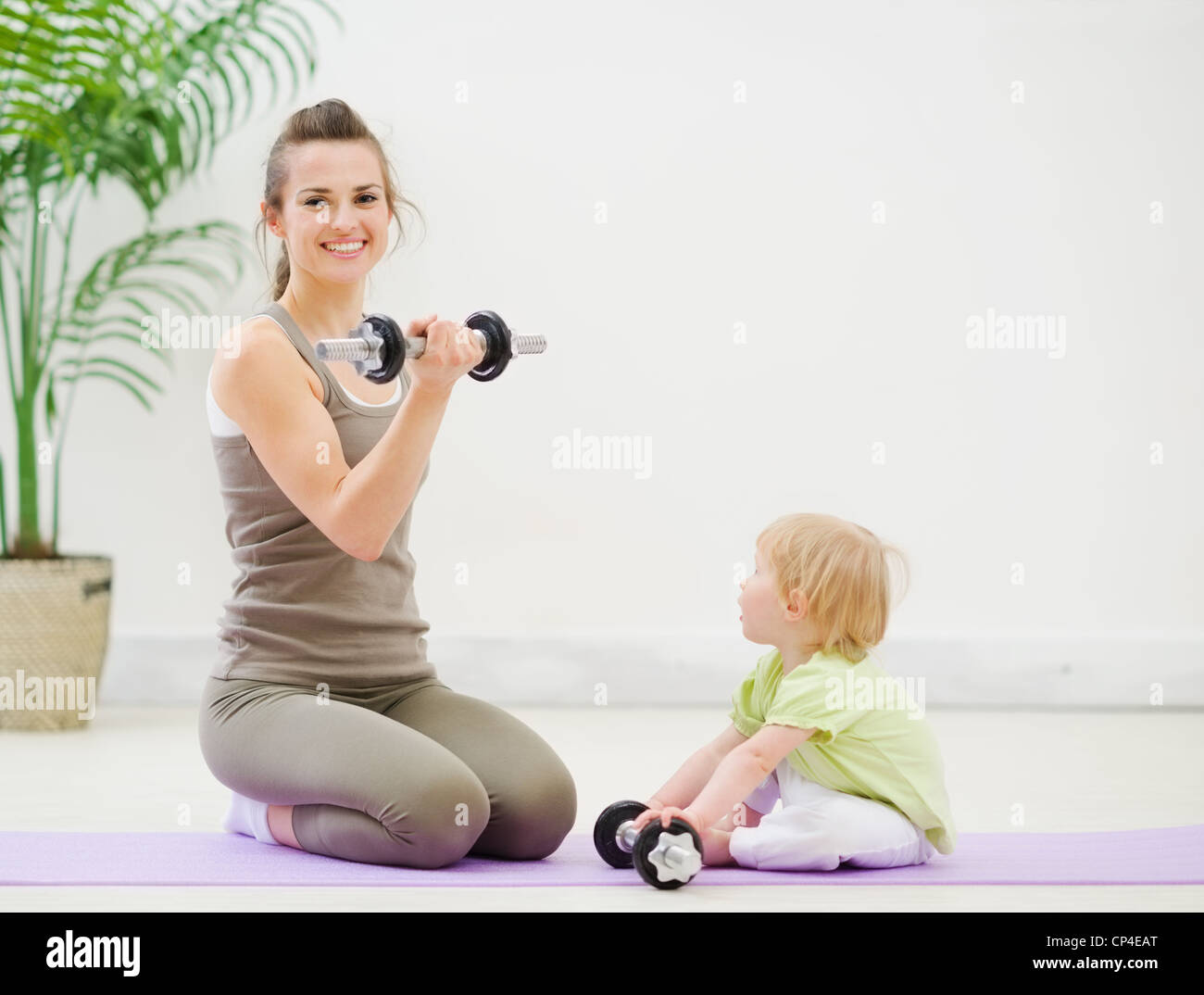 Is spending time mum hi-res stock photography and images - Alamy