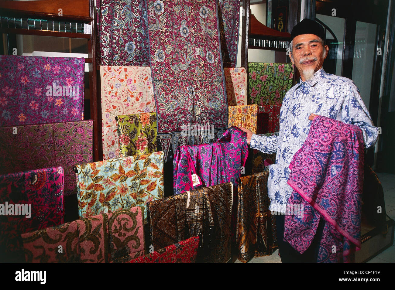 Batik indonesia hi-res stock photography and images - Alamy