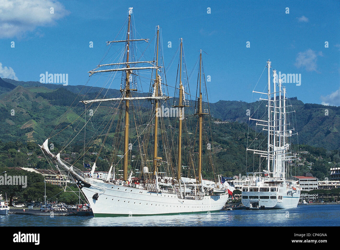 Tahiti sailing ships hi-res stock photography and images - Alamy