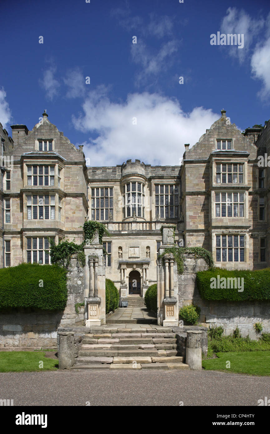 Fountains hall north yorkshire hi-res stock photography and images - Alamy