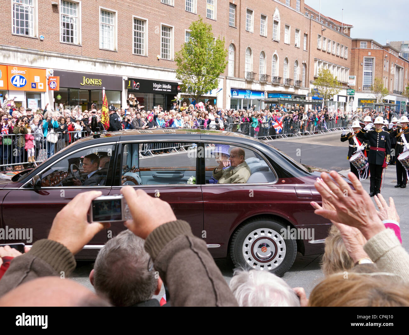 The Queen and Prince Philip on the Queens Diamond Jubilee visit to ...