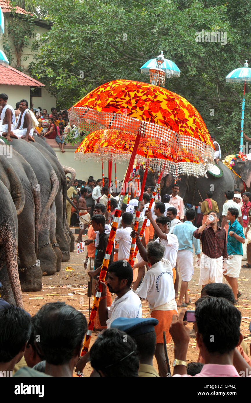 Thrissur pooram hi-res stock photography and images - Alamy