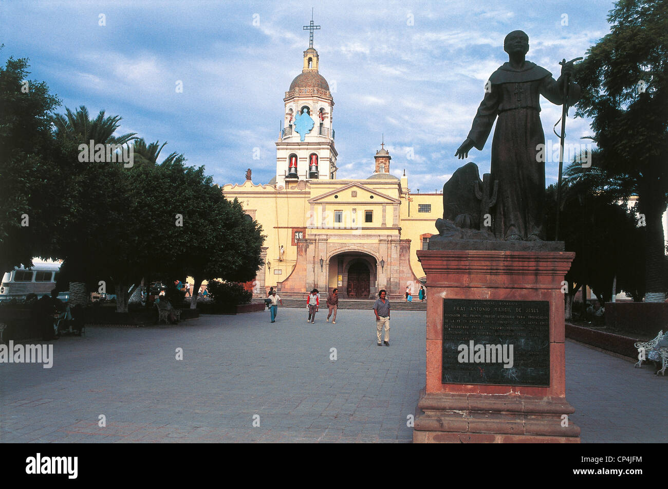 Mexico - Queretaro. Church of Santa Cruz Stock Photo - Alamy