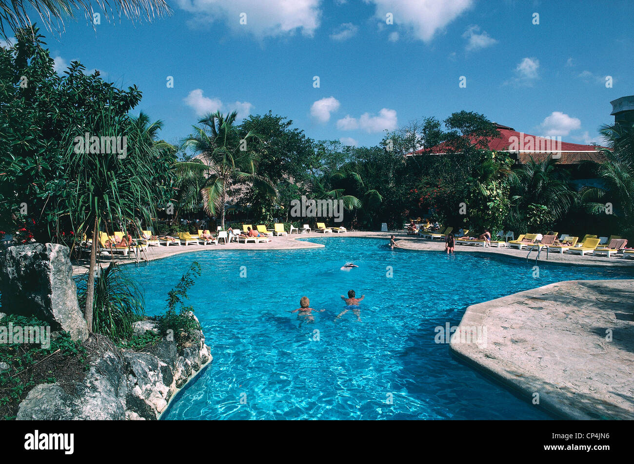 Mexico - Yucatan - Swimming pool of a hotel Stock Photo - Alamy