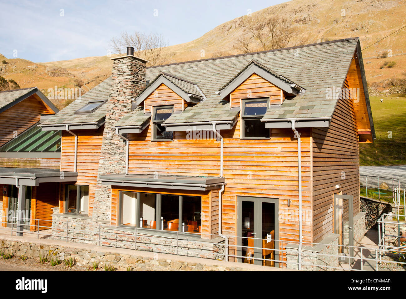 Timber hotel hi-res stock photography and images - Alamy