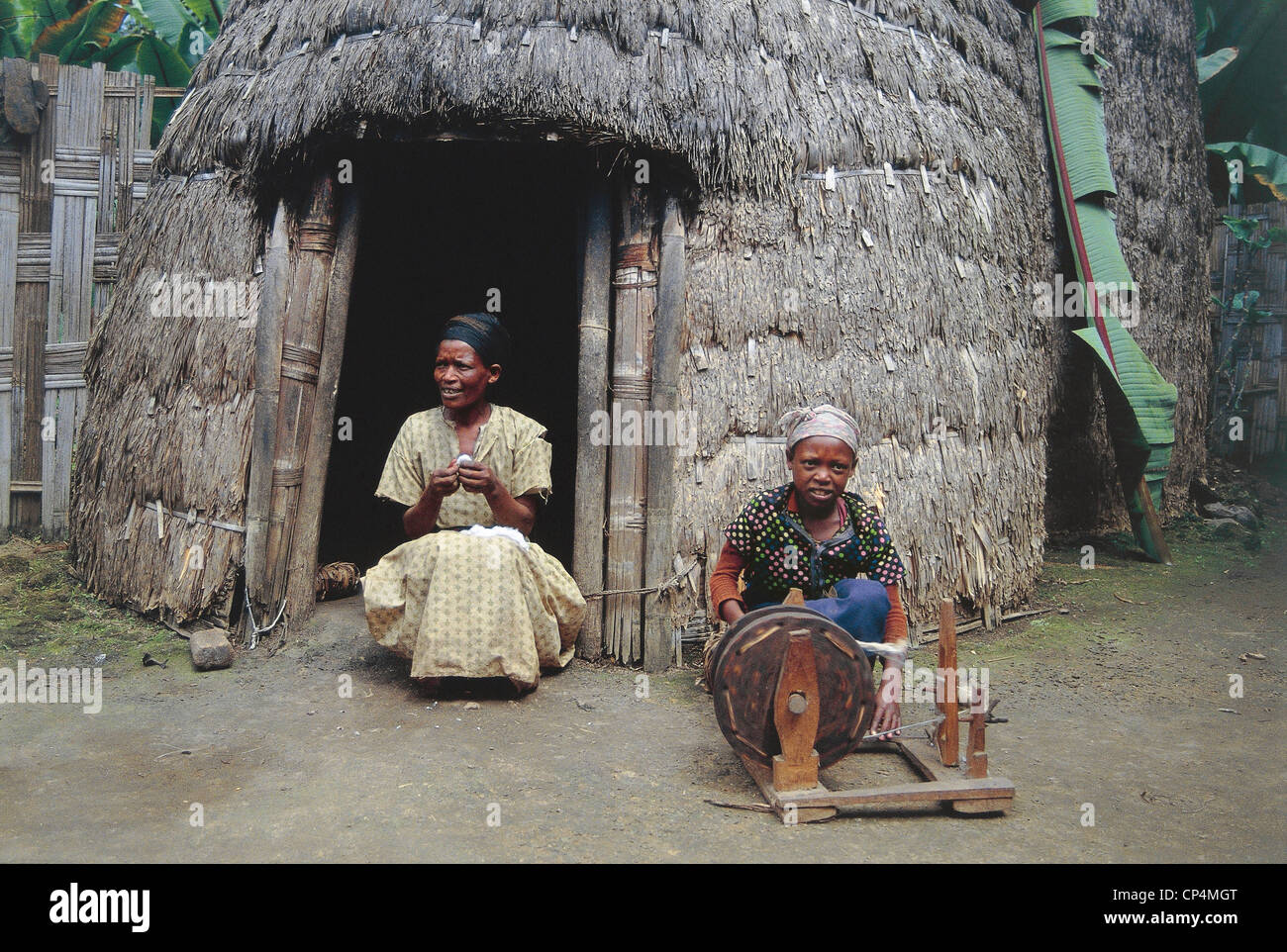 Ethiopia - Rift Valley - Chencha. Women of ethnic Dorze front of their ...