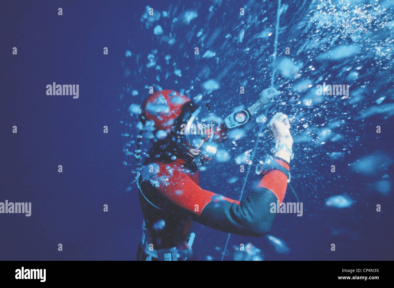 Sponge fishing hi-res stock photography and images - Alamy