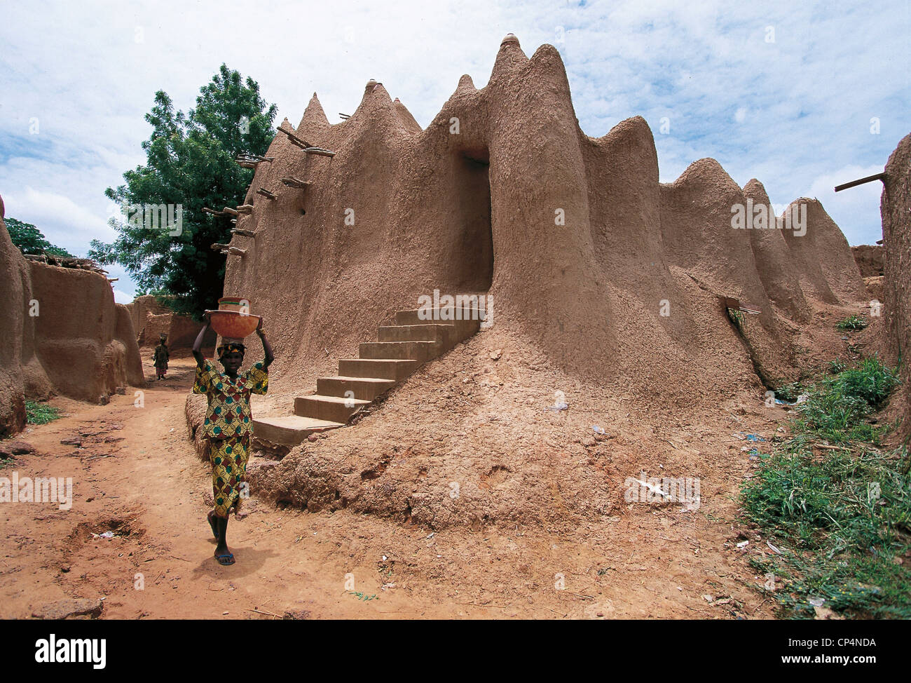 Mali - Segou Village at Segoukoro. A small mosque, a typical Sudanese ...