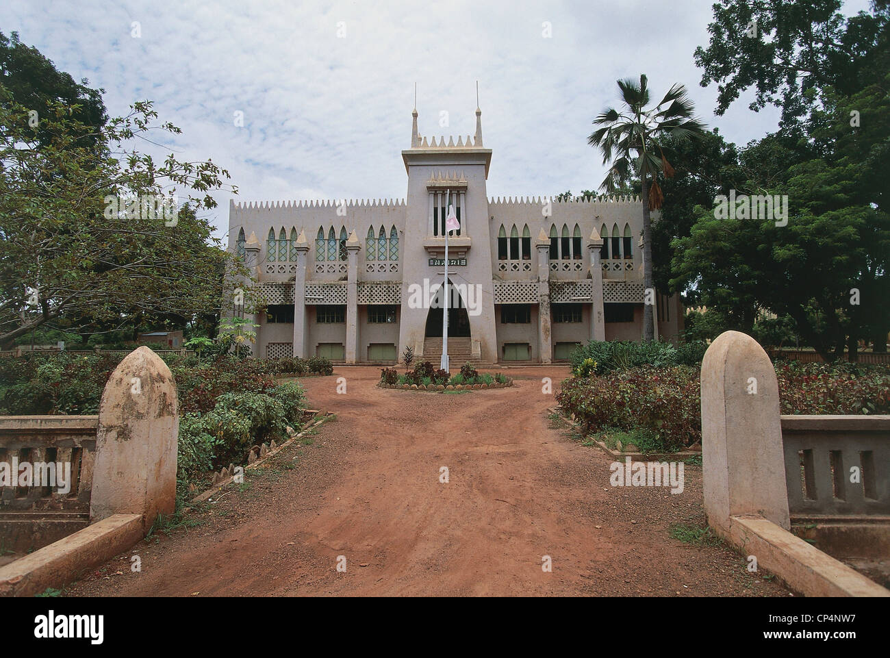 Office segou colonial building hi-res stock photography and images - Alamy