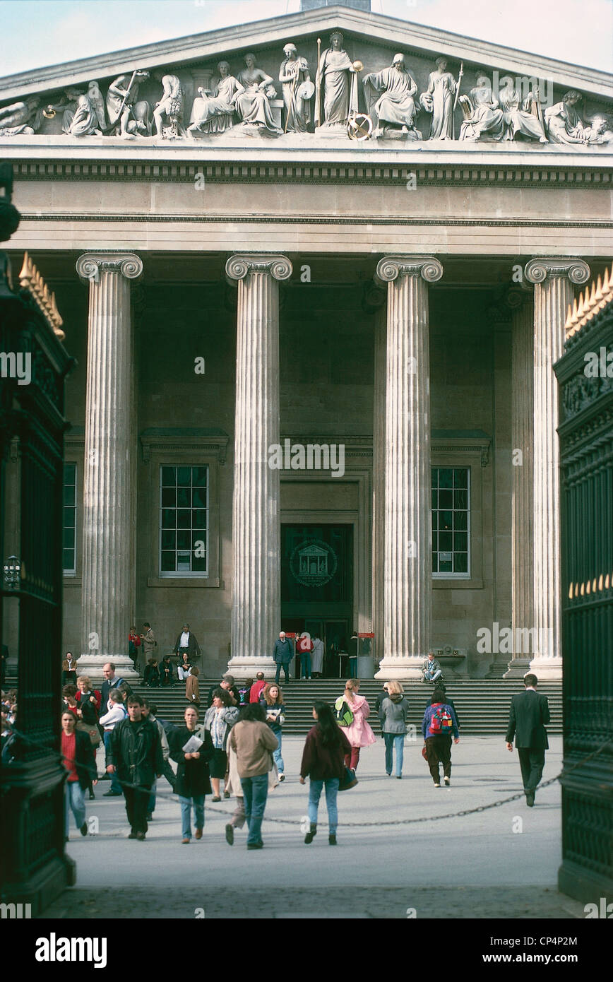 United Kingdom - England - London. Entrance to the British Museum Stock ...