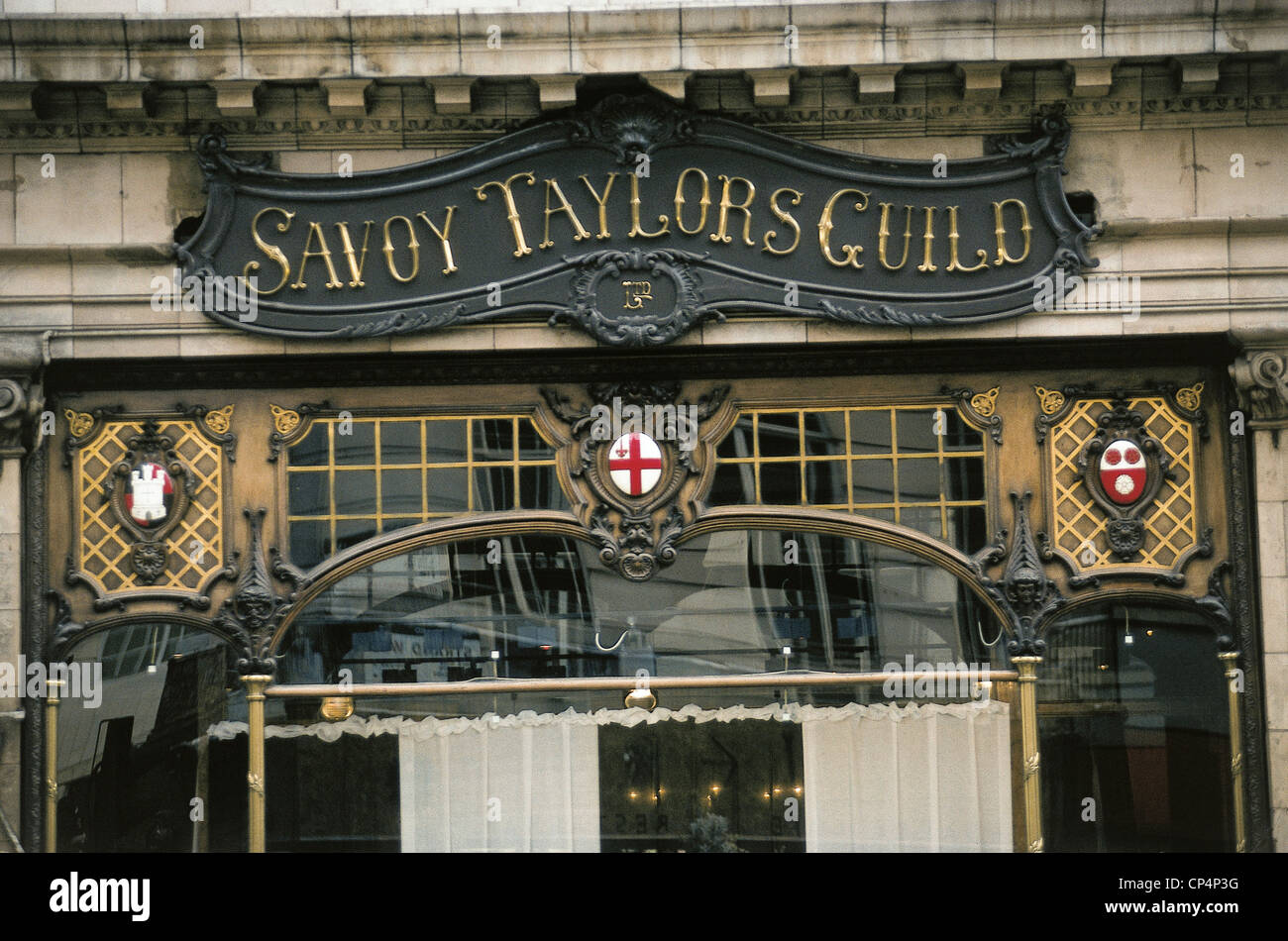 United Kingdom - England - London, shop in the Strand Stock Photo - Alamy