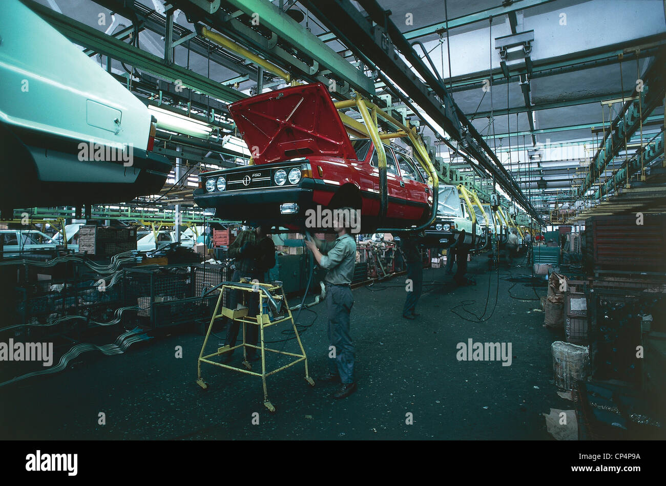 Poland - Warsaw. FIAT car industry: the assembly line Stock Photo - Alamy