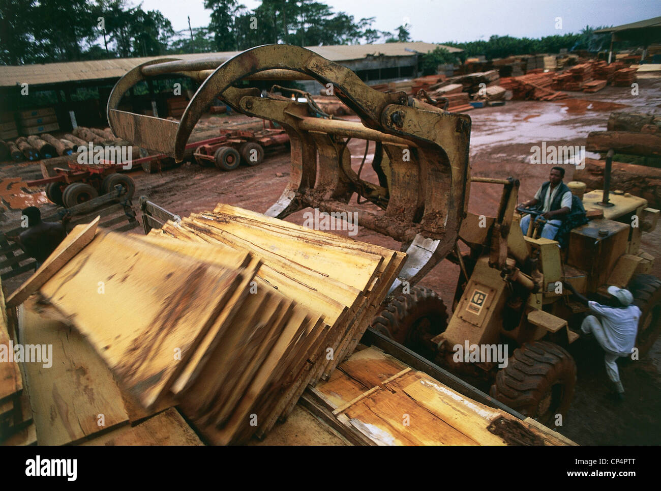 Cameroon - Mbalmayo, woodworking Stock Photo - Alamy