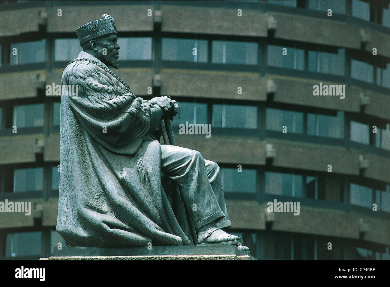 KENYA, NAIROBI. Statue of Jomo Kenyatta (1893-1978 Stock Photo - Alamy