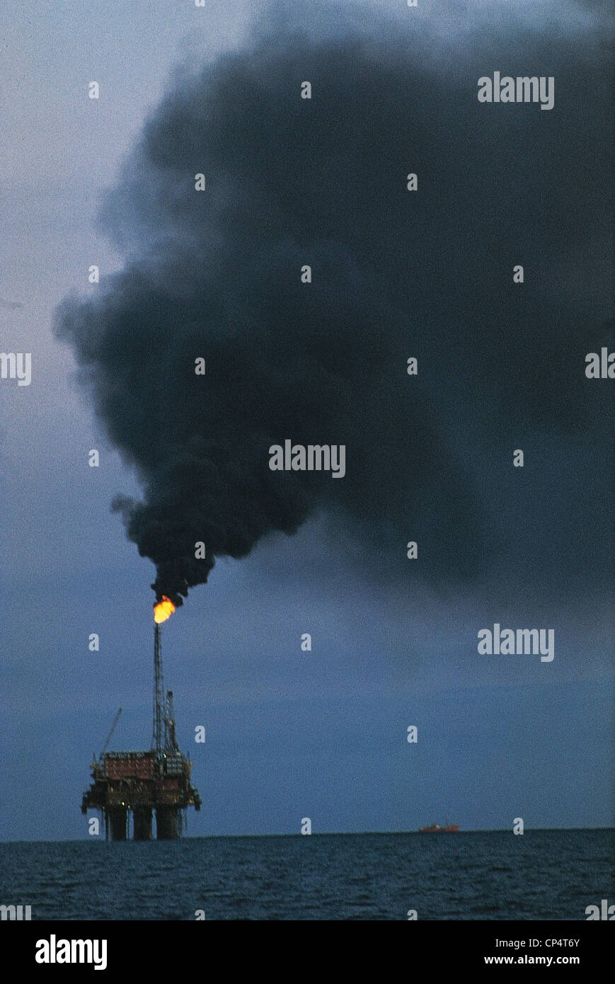 Oil extraction hi-res stock photography and images - Alamy