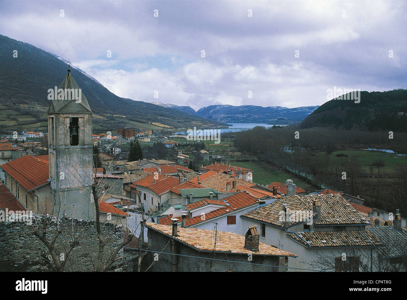 Abruzzo Abruzzo National Park House Barrea Stock Photo - Alamy