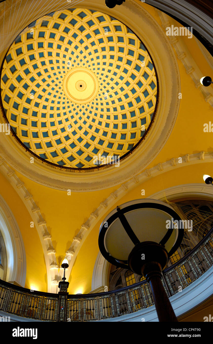 Ribbed dome hi-res stock photography and images - Alamy