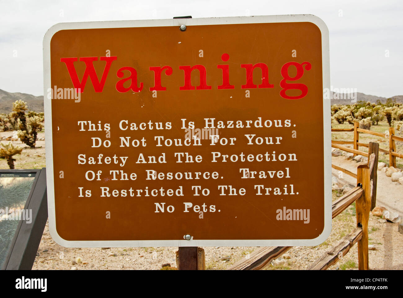 Cactus warning hi-res stock photography and images - Alamy