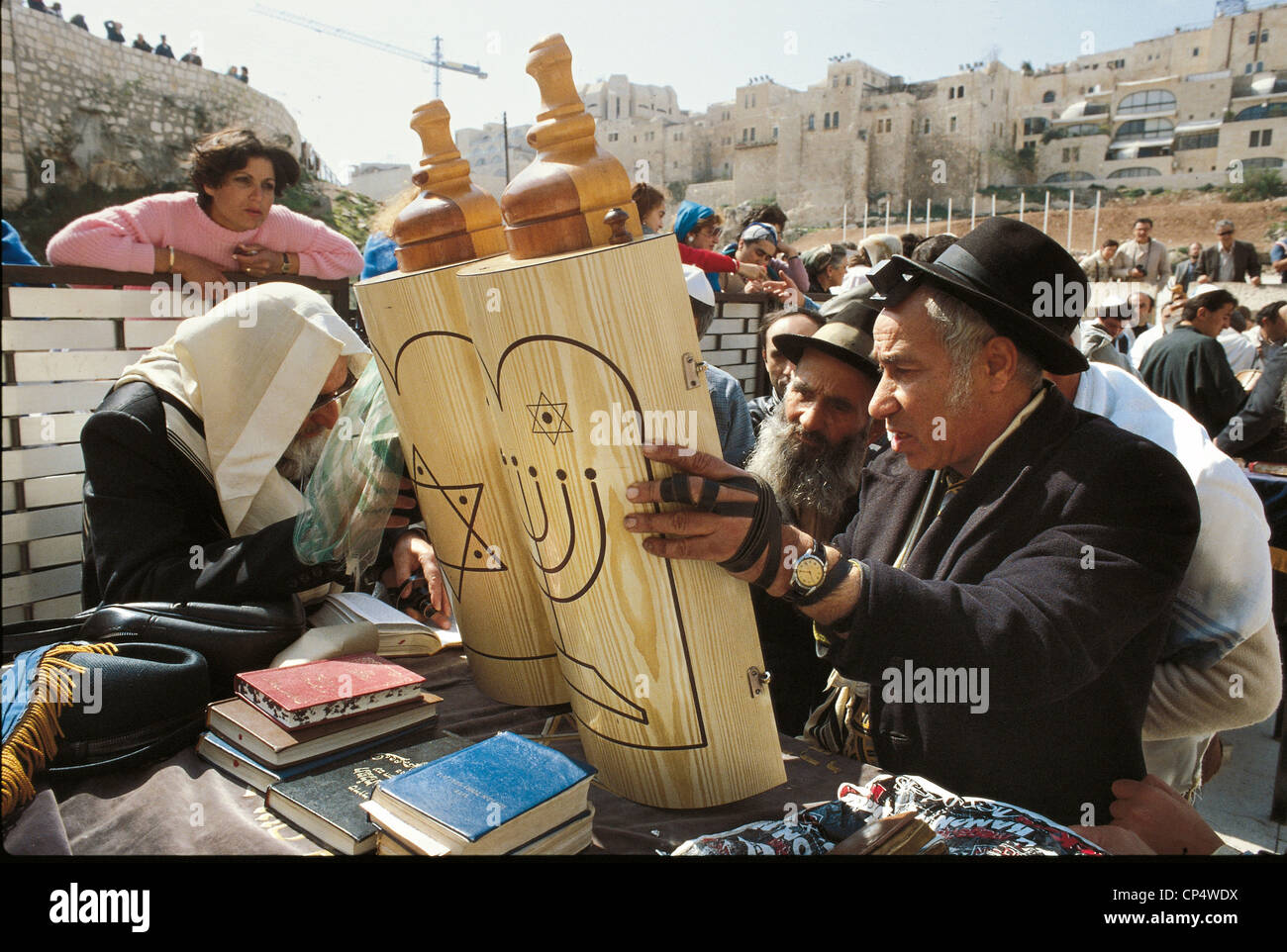 Israel Jerusalem Weeping Wall Faithful Stock Photo - Alamy